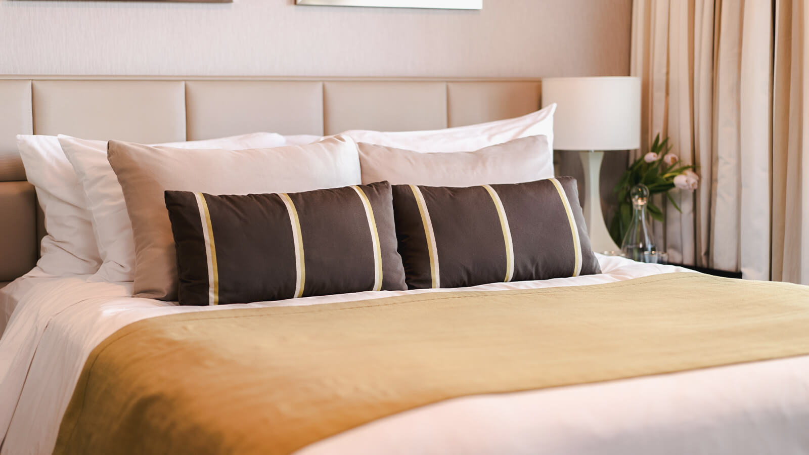 Offers – Aruga Apartments by Rockwell